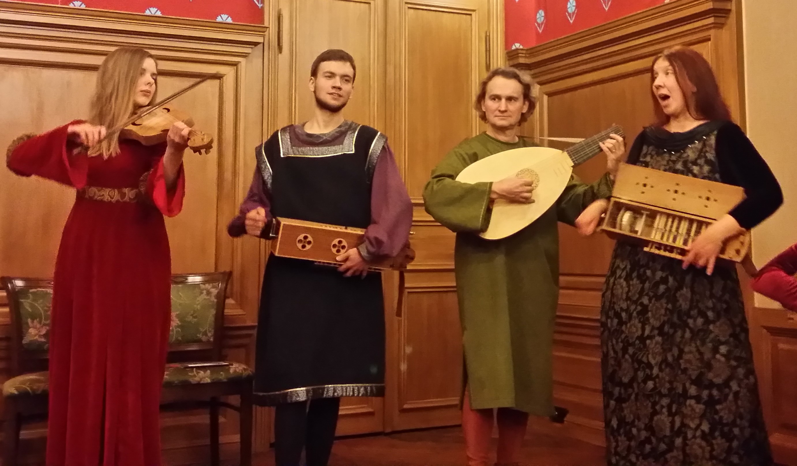 Kolmekuningapäev. Vanamuusikaansabli Rondellus kontsert ja Merike ...