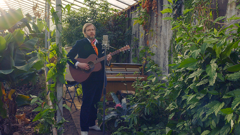 Näituse „Ragnar Kjartansson. Poiss ja tüdruk ja põõsas ja lind ...